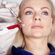 Vampire Lifting Linz Dracula Lifting mit PRP zur Hautverjüngung in Linz